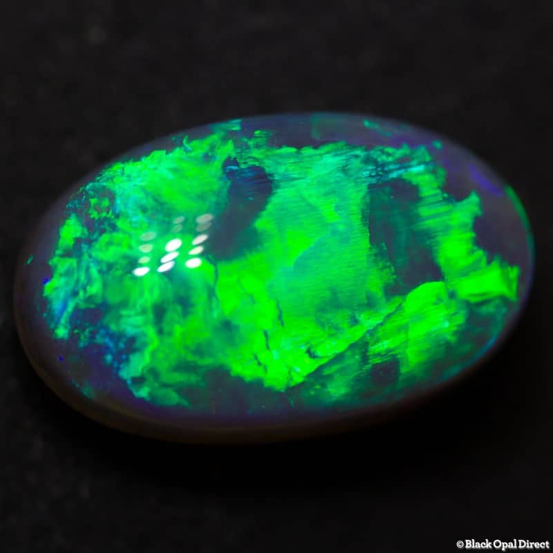 4.60 ct black opal 8.2x7.3x5mm