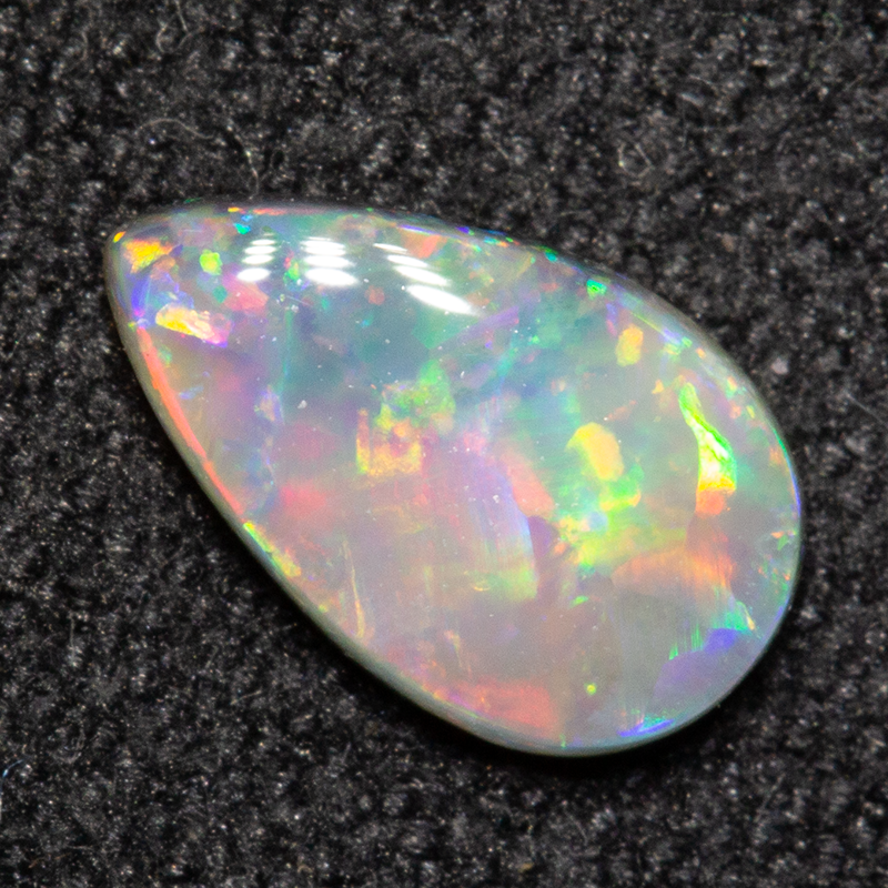 0.43 ct dark opal 7.6x4.7x1.9mm