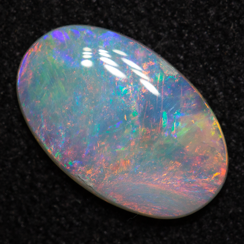 0.82 ct white opal 9.7x6.2x2mm