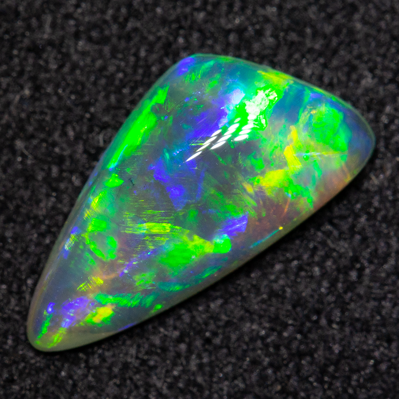0.88 ct crystal opal 10.9x5.5x2.8mm
