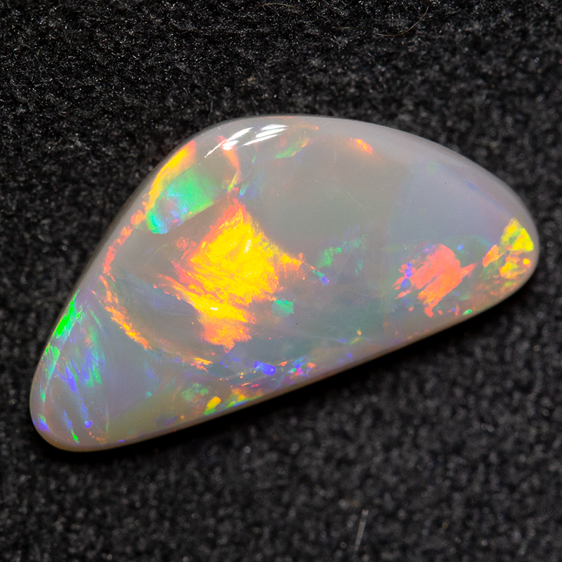 1.66 ct dark opal 12.5x6.8x3mm