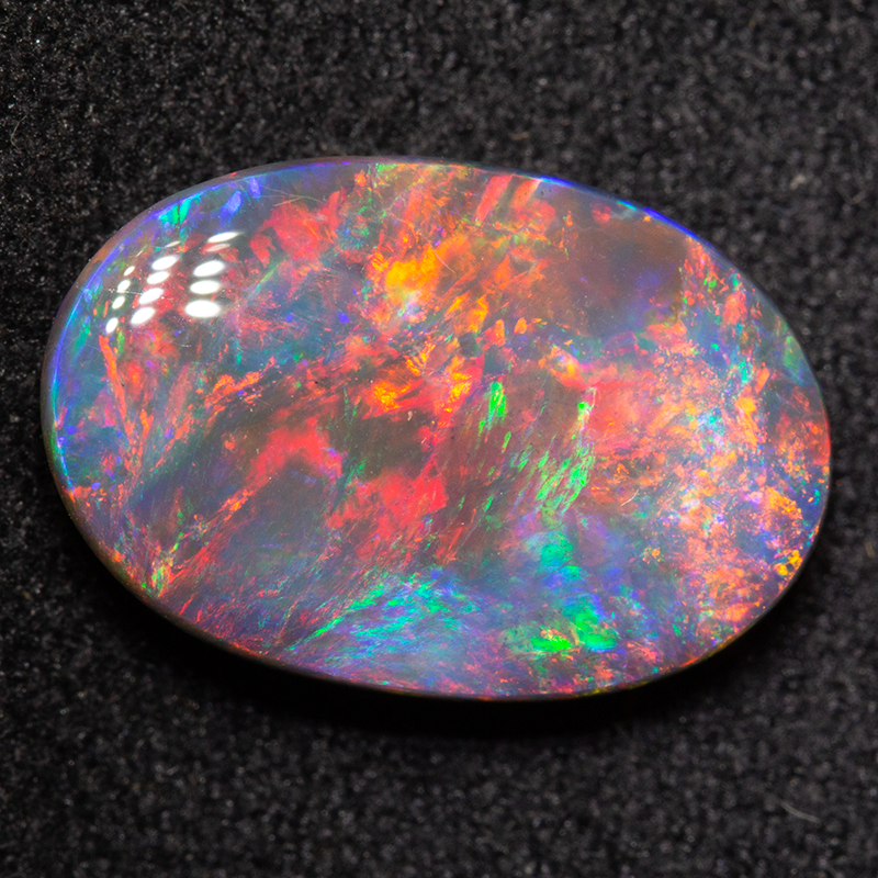3.66 ct black opal 14x9.4x4.1mm