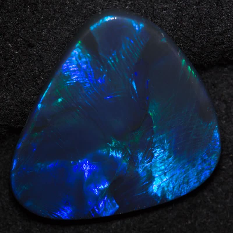 3.66 ct black opal 17.4x14.8x2.2mm