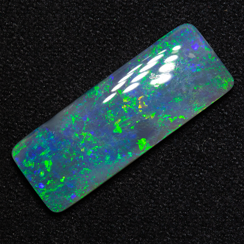 3.73 ct dark opal 20x7.5x3mm